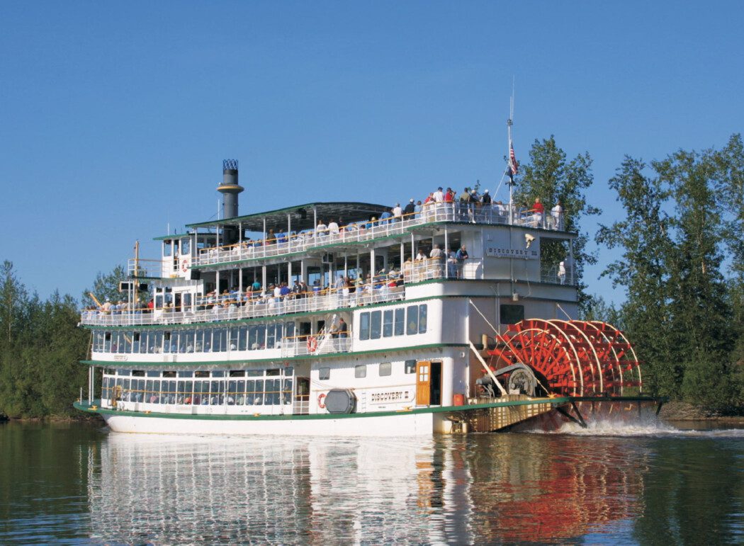 Alaska Explorer Guided Bus Tour | Fairbanks, Denali, Talkeetna, Anchorage